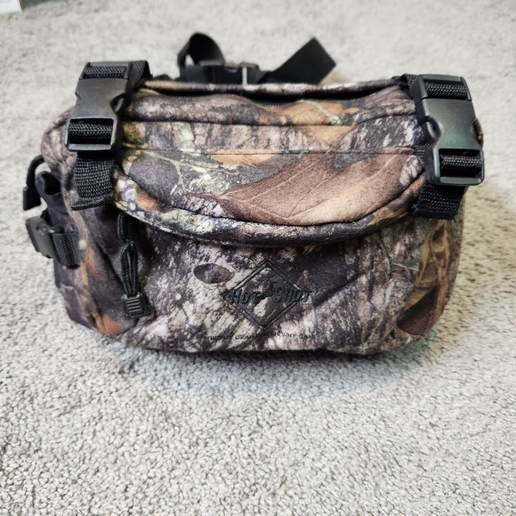 Hot Shot | Bags | Hot Shot Hunting Camo Hip Pack Adjustable Waist Zip ...